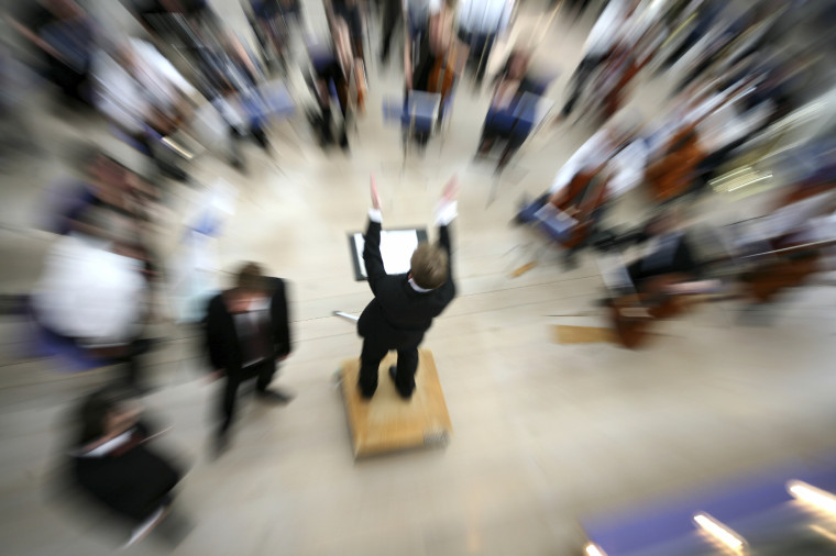 Les 8 leçons de leadership d'un grand Chef d'orchestre - Eric Hubler